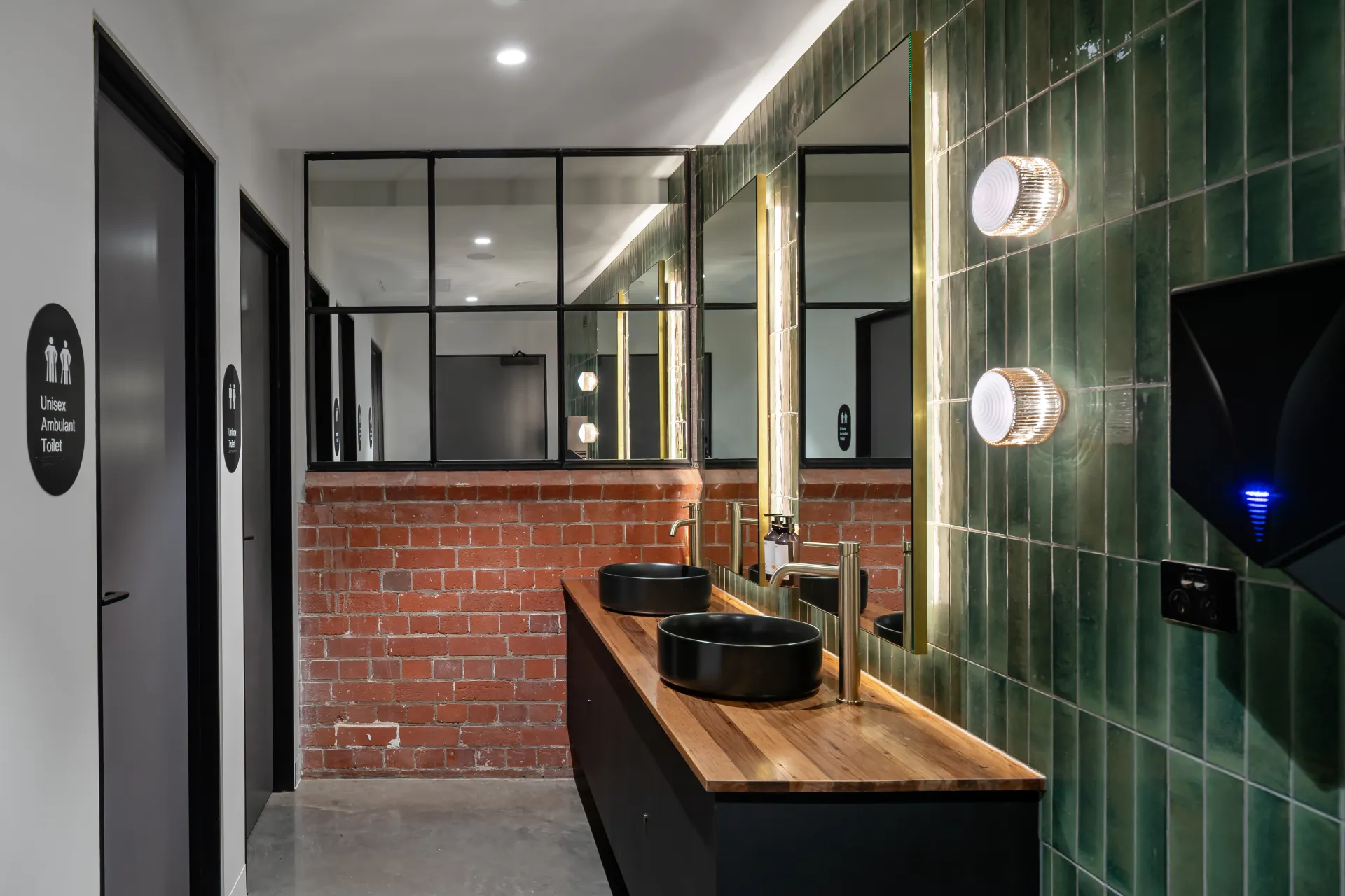 Bathroom - Pavilion Joinery
